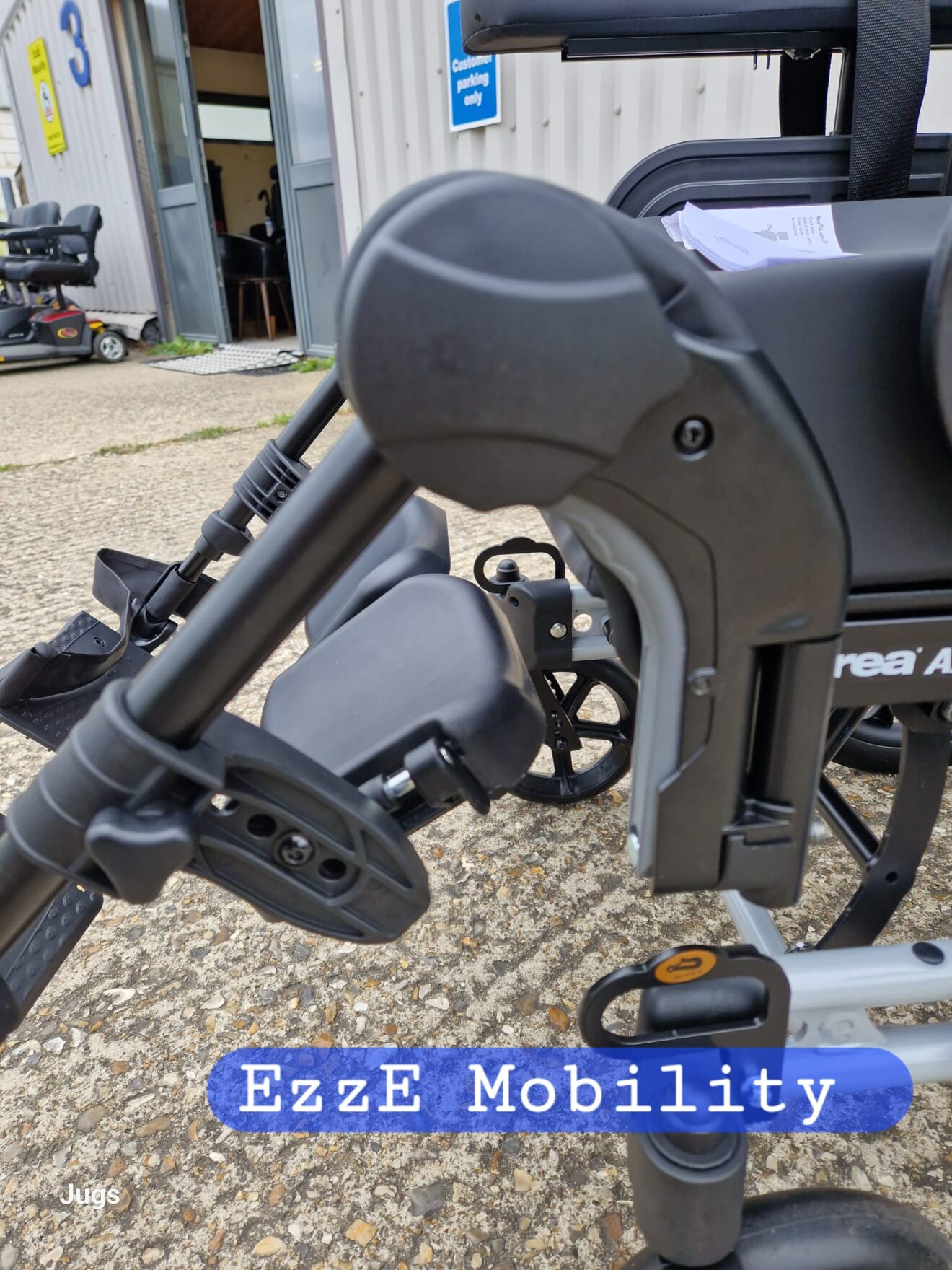 Invacare Rea Azalea tilt in space wheelchair 17" or 19" | EzzE Mobility ...